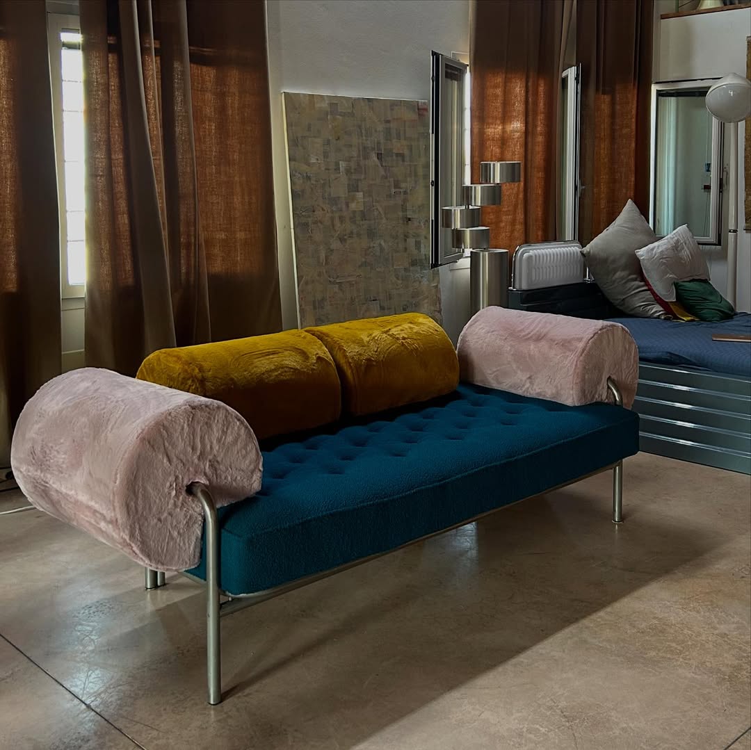 Locus Solus: sofa koja unosi dinamiku